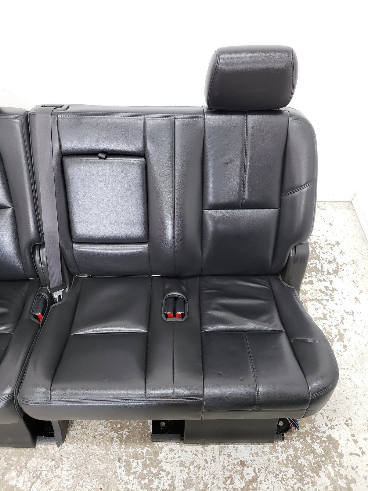 Suburban 2007-14 Yukon Tahoe XL 2nd second Row Bench Truck Seat Escala ...