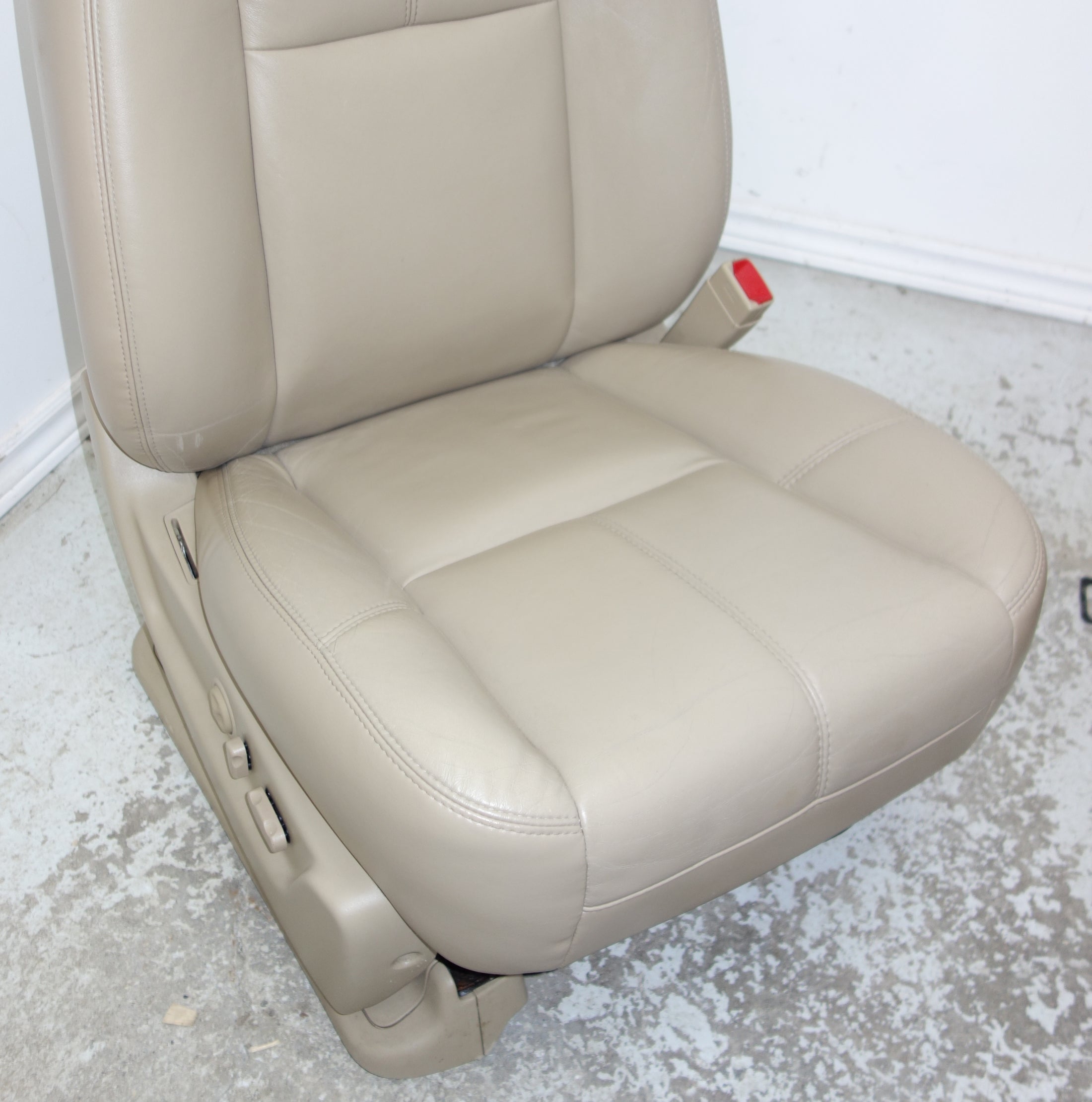 Chev Silverado 2013 TAN LEATHER Seats Denali Console Sierra Yukon Taho ...