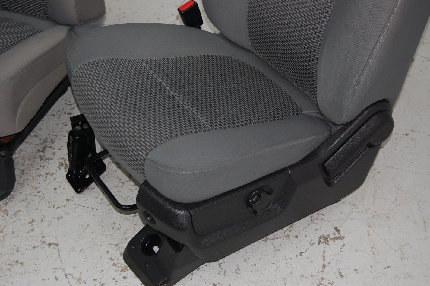 Ford Super Duty Truck 2012 Grey Cloth Front Seats F250 F350 F450 F550 ...