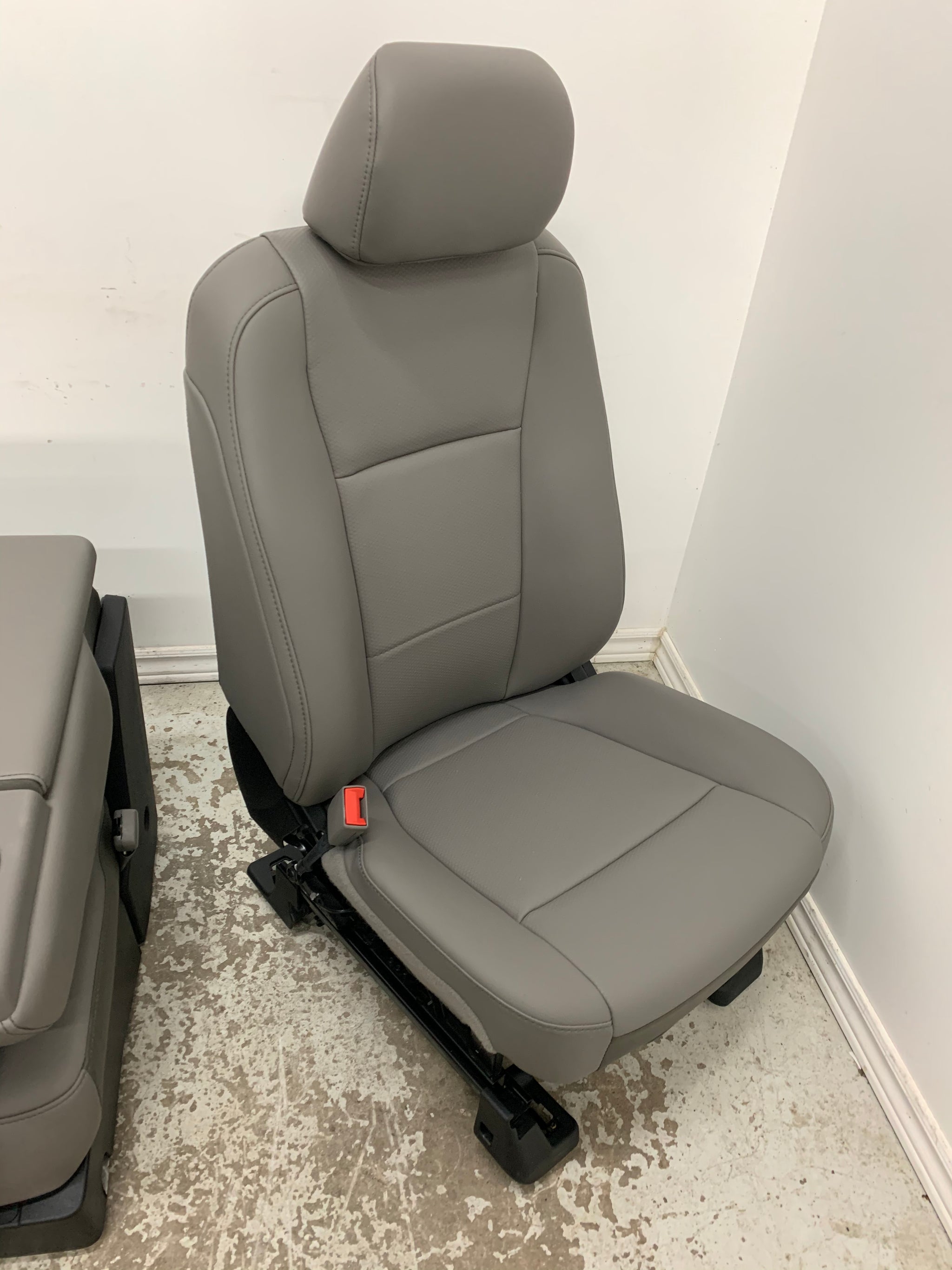 Ford F250 Superduty 2022 Seats Console F350 F450 Custom Truck NTO New ...